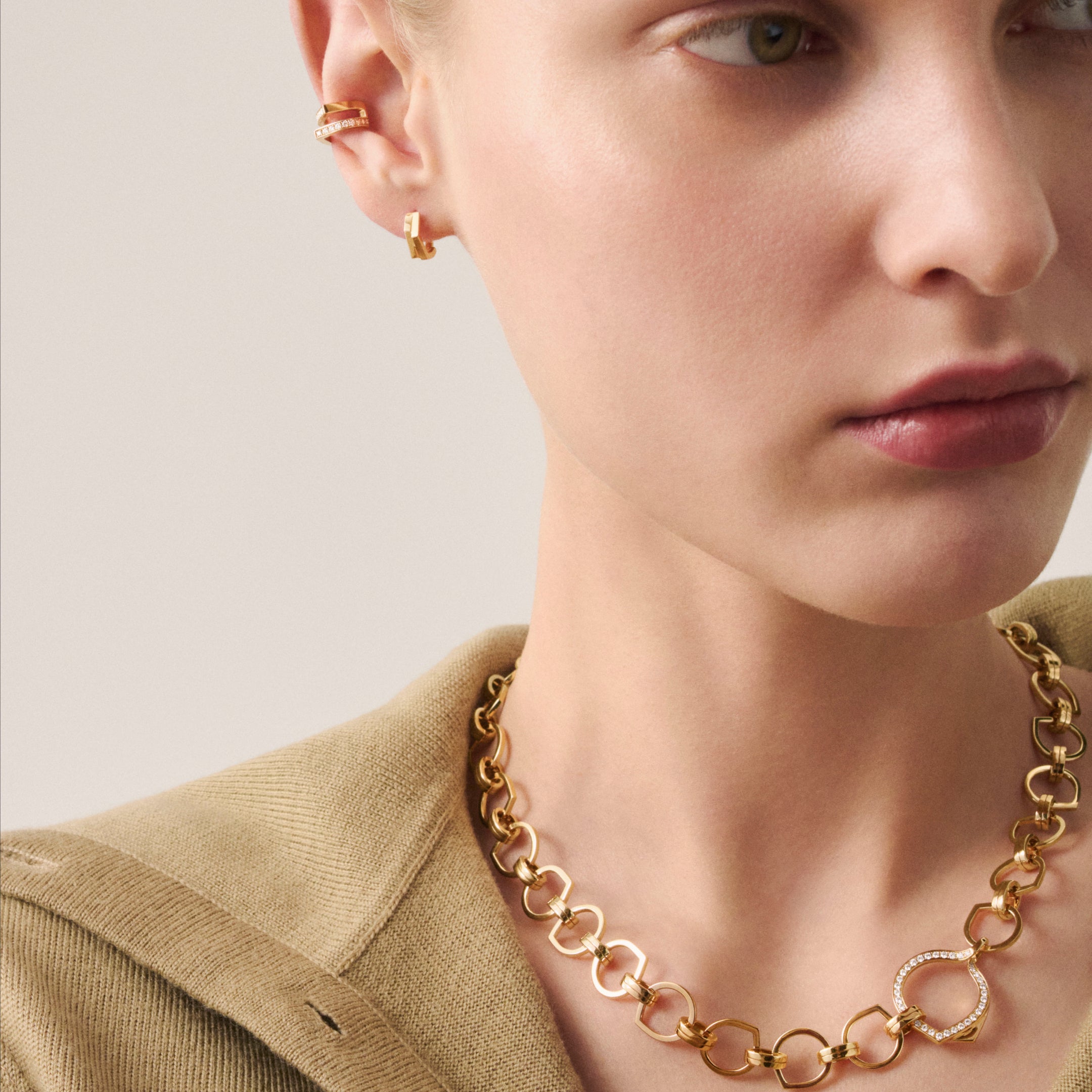Antifer necklace